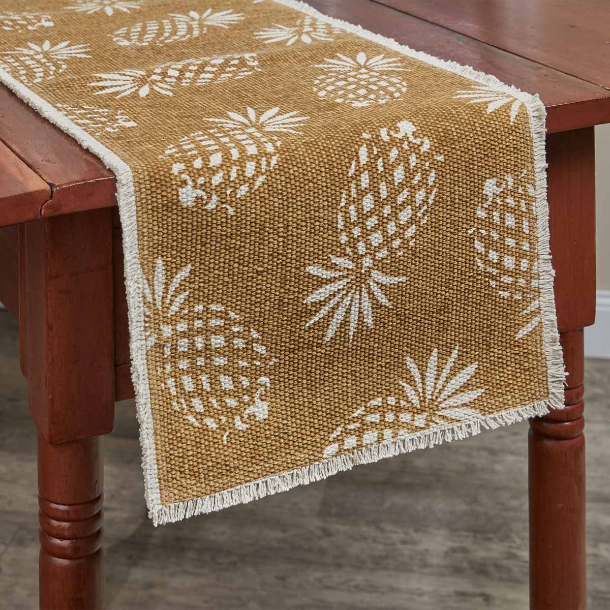 Pineapple Paradise 36" Table Runner – Coastal Place